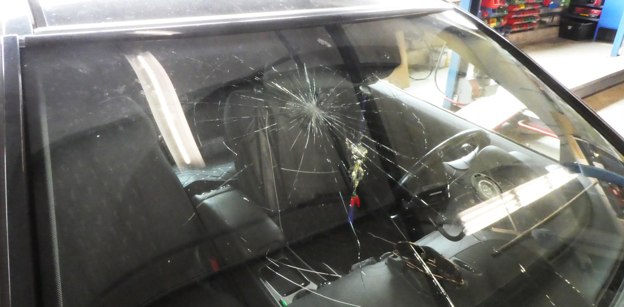 Autoglas-Reparatur - Autohaus Steinbrede | Münster